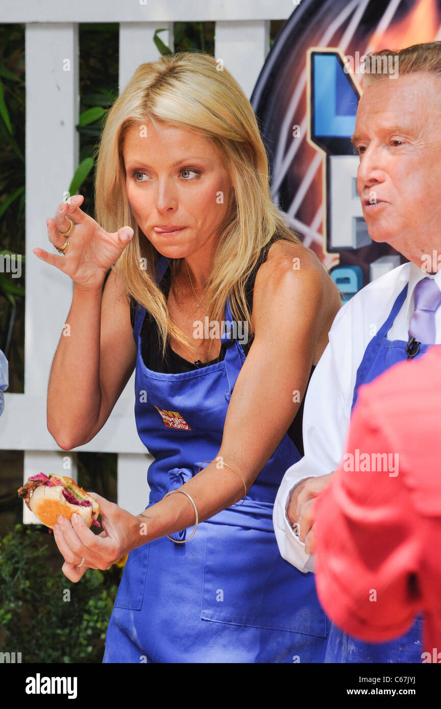 Kelly Ripa, Regis Philbin, film a segment at the 'Live With Regis And ...