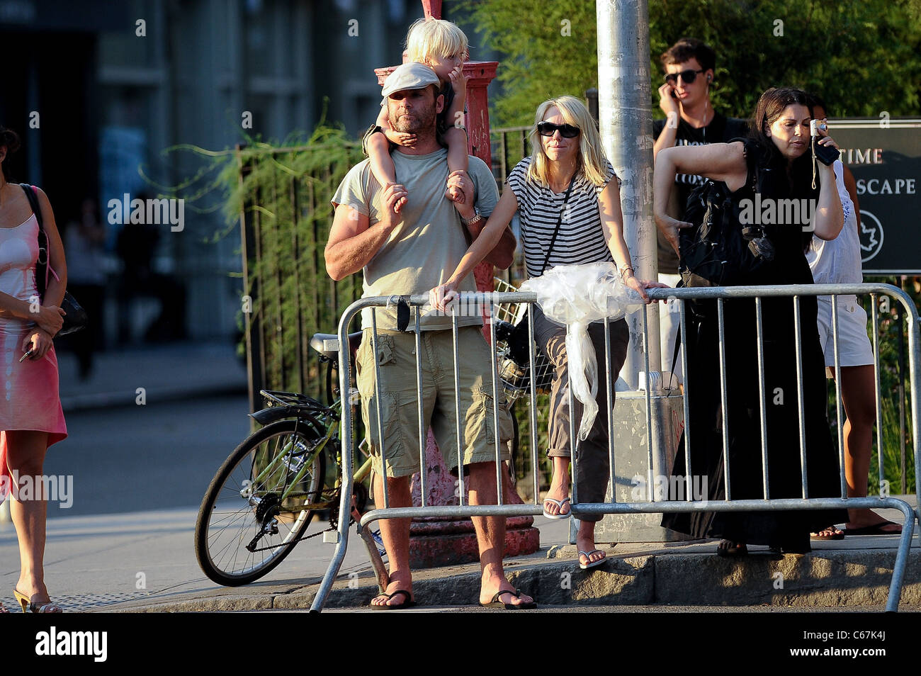 Liev Schreiber, Alexander Schreiber, Naomi Watts, watch the ...