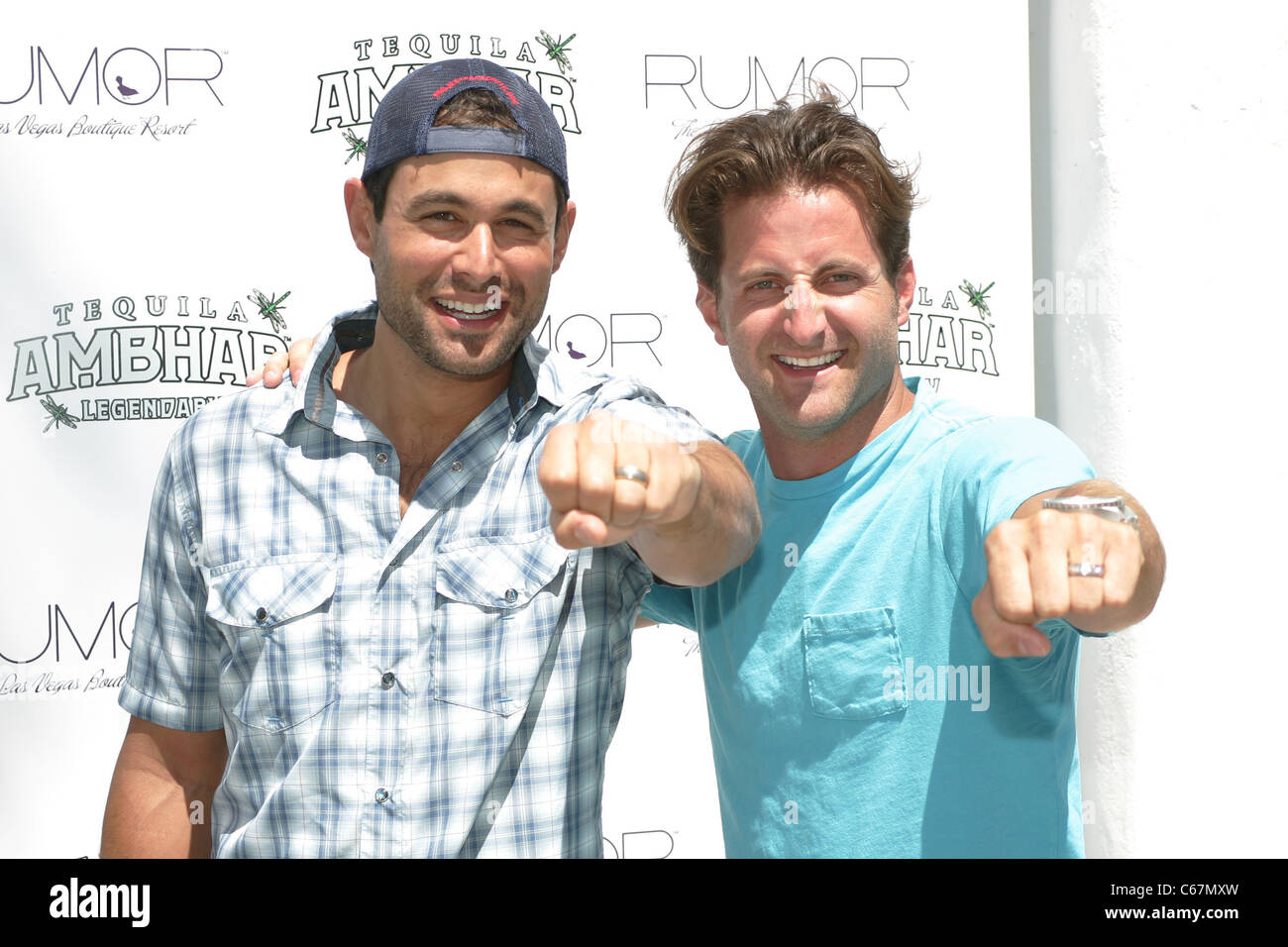 Jason Mesnick, Jesse Csincsak in attendance for Bachelor Jesse Csincsak ...