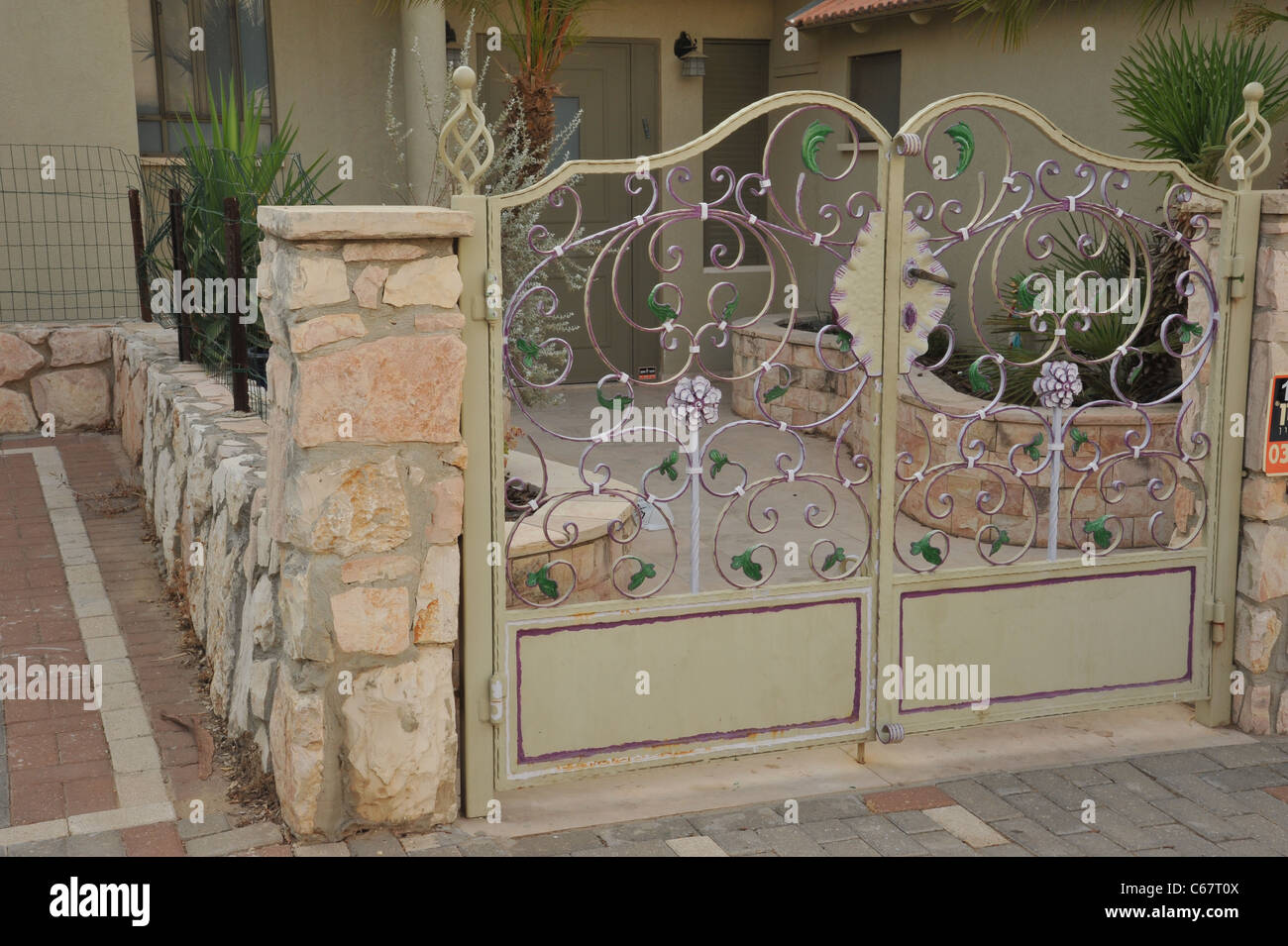 Fancy gate hi-res stock photography and images - Alamy