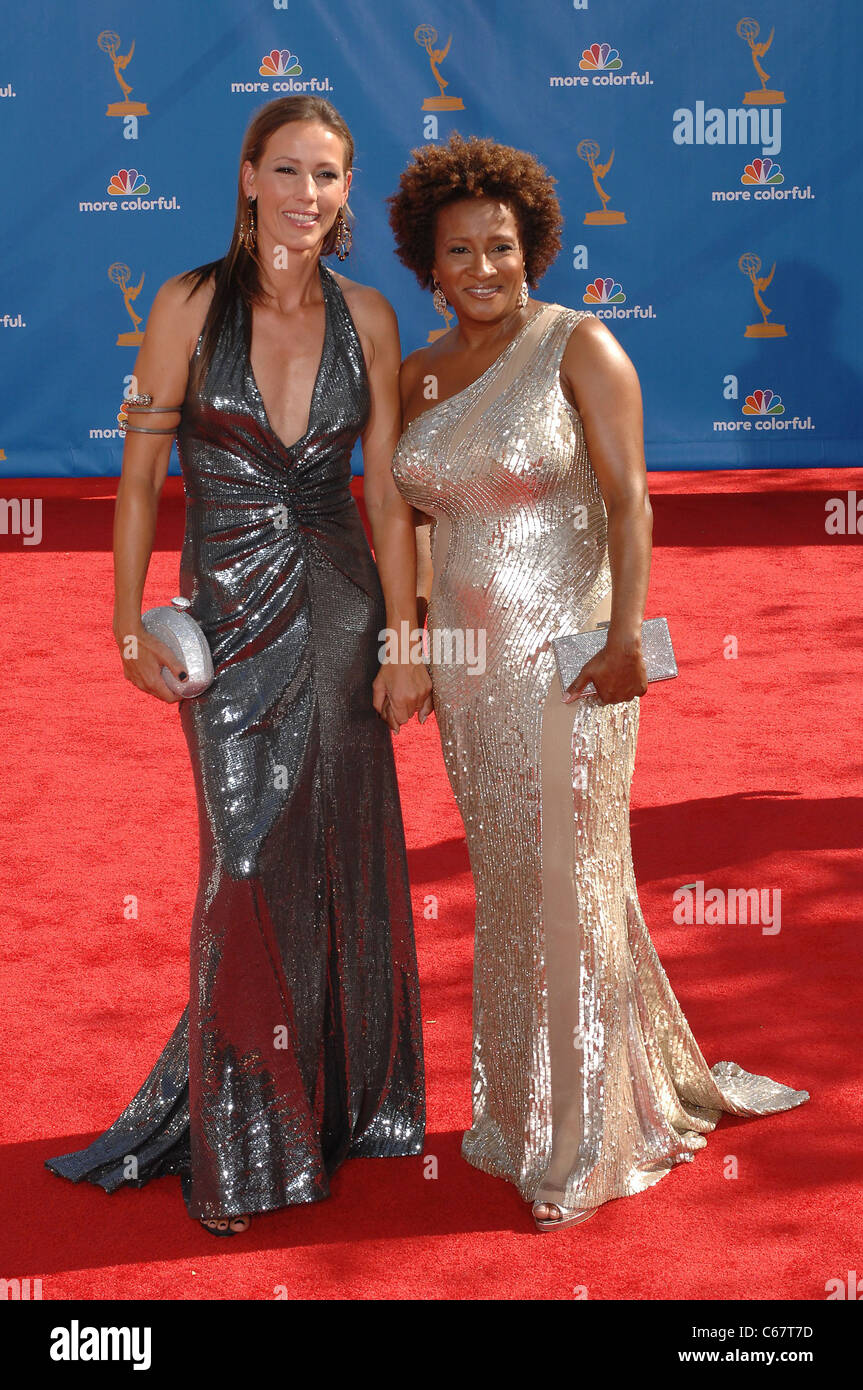 Wanda sykes red hi-res stock photography and images - Alamy