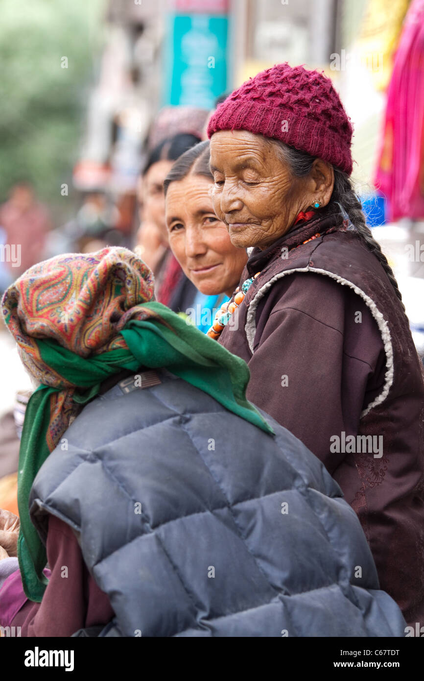 Ladakh headdress hi-res stock photography and images - Alamy
