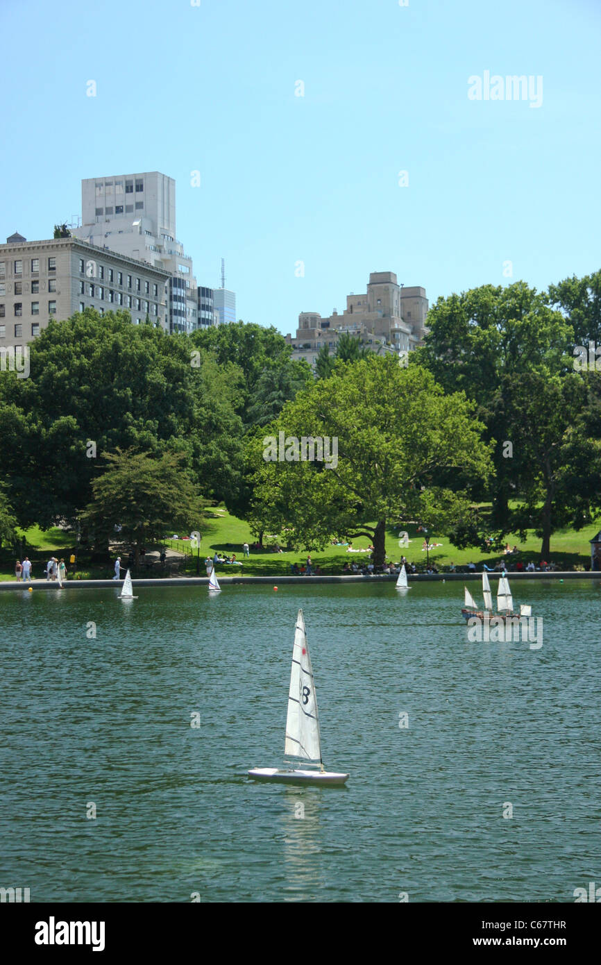 Central Park boating lake Stock Photo - Alamy