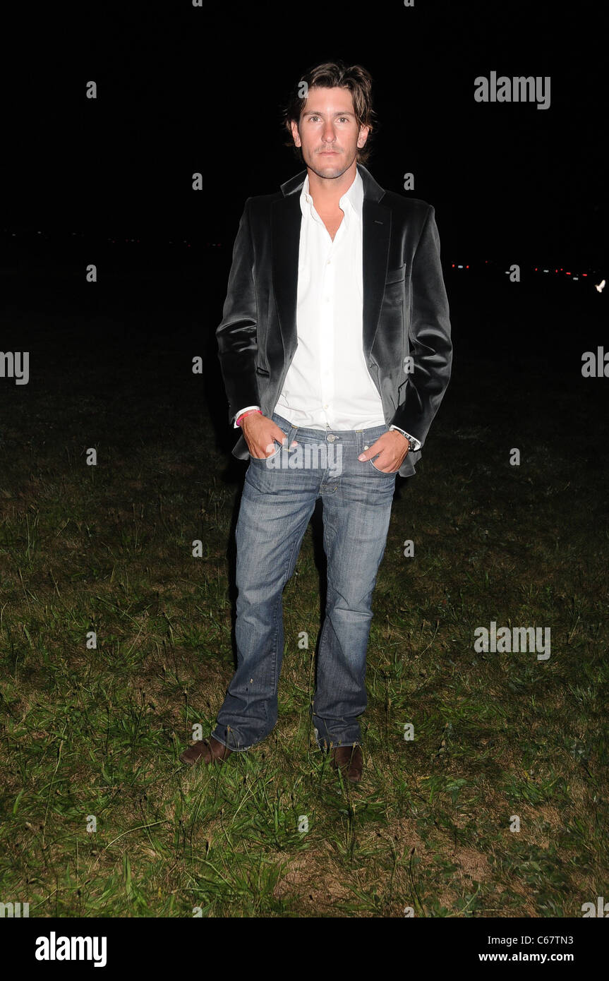 Nic roldan hi-res stock photography and images - Alamy