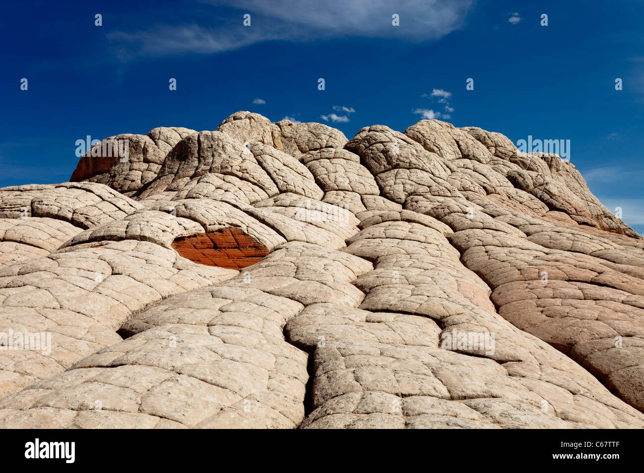 Great red spot amongst the brain rock Stock Photo - Alamy