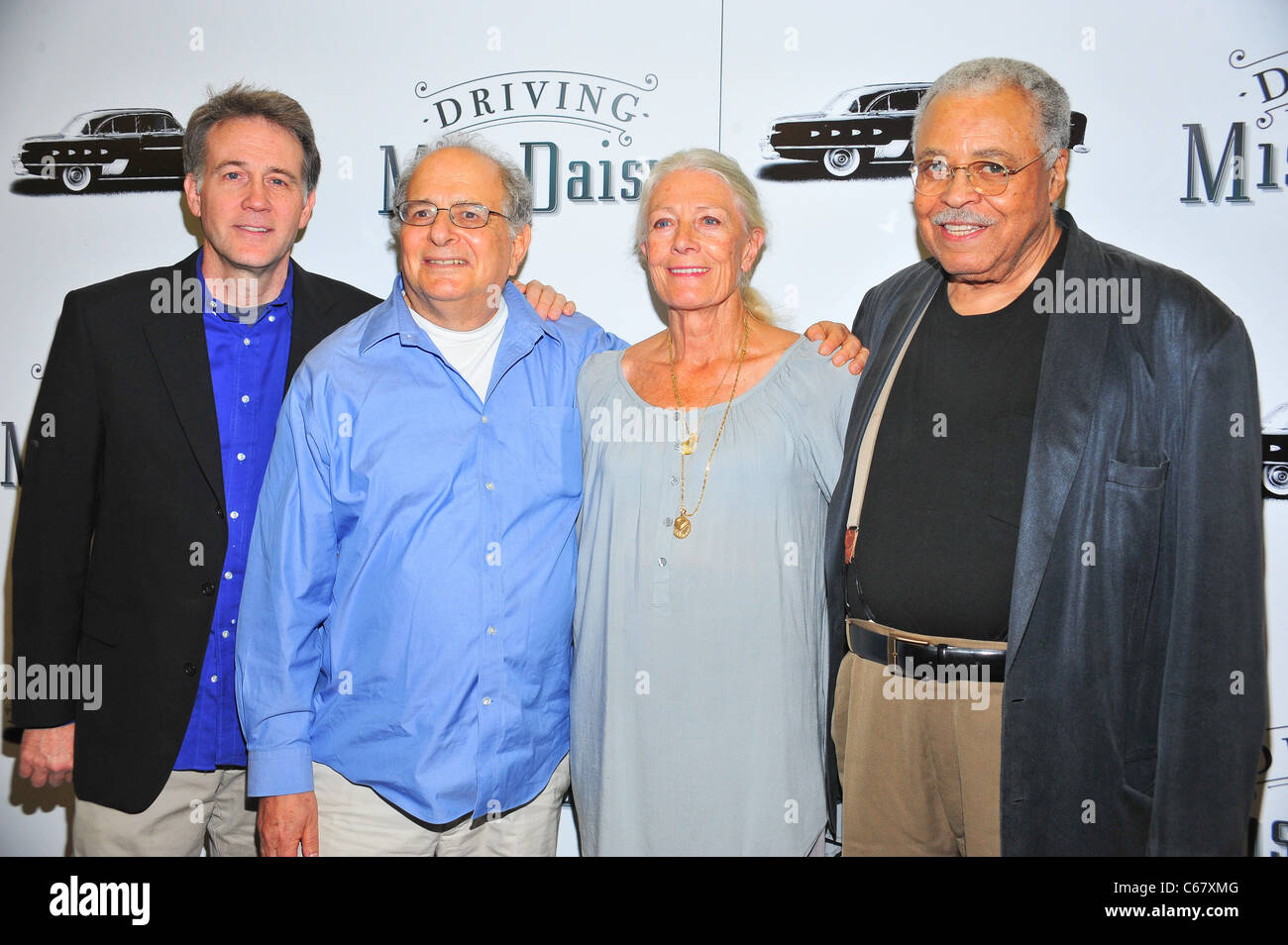 Boyd gaines alfred uhry vanessa hi-res stock photography and images - Alamy