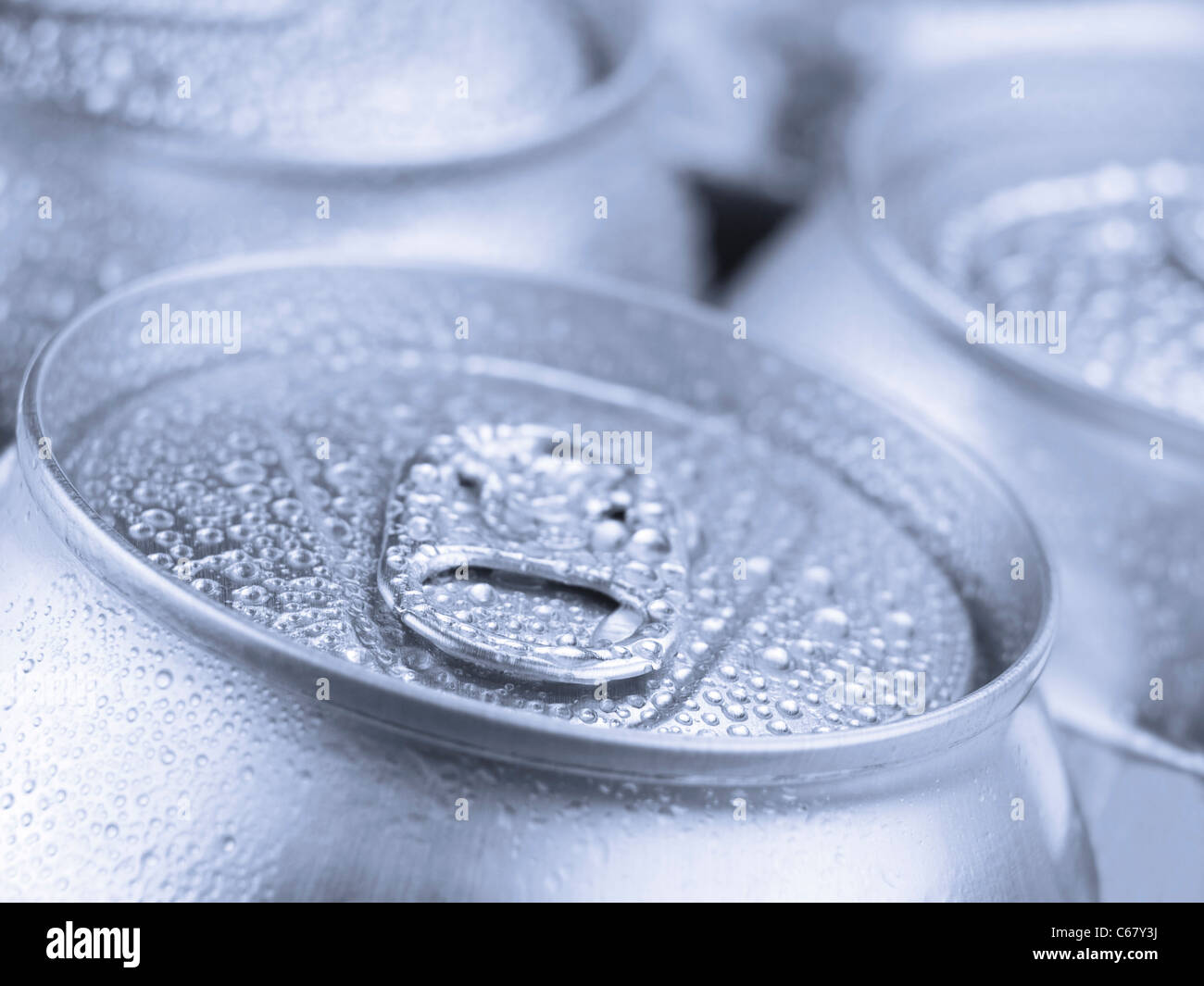 Cold drink can hi-res stock photography and images - Alamy