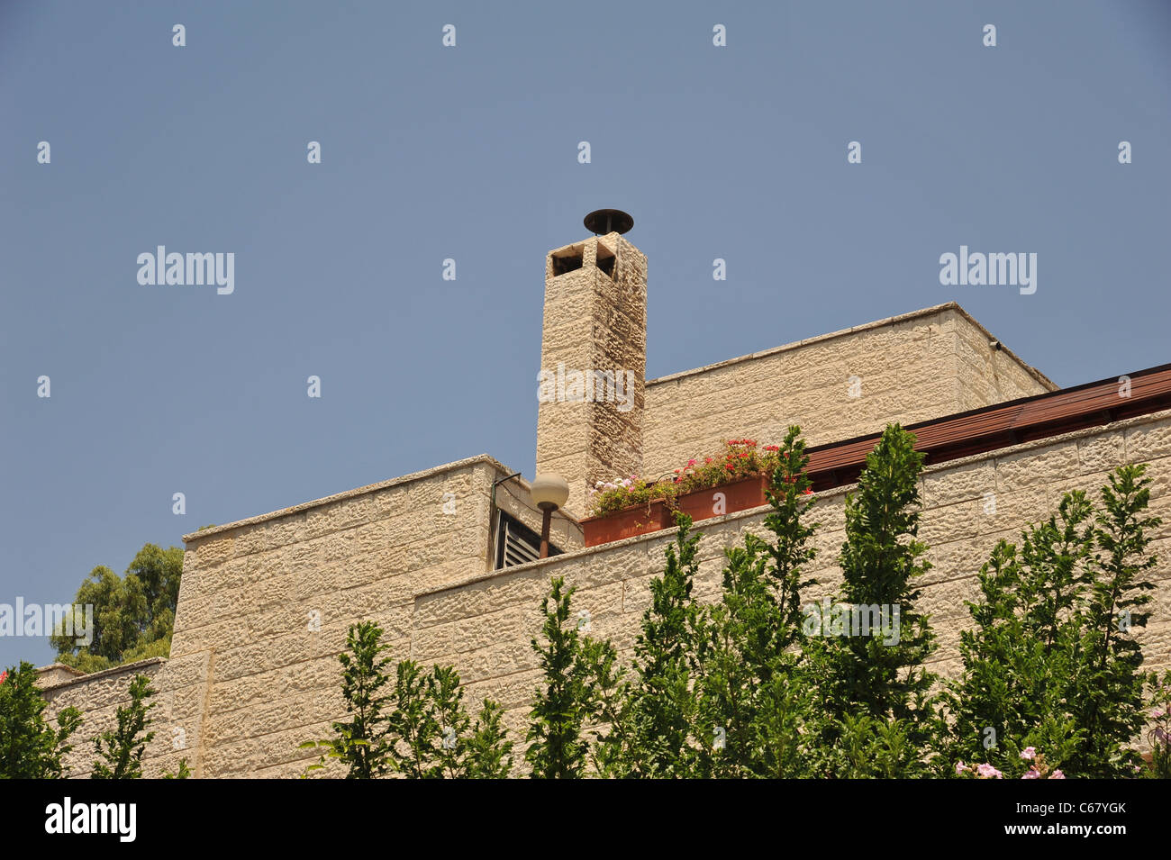 building house with blue sky Stock Photo - Alamy