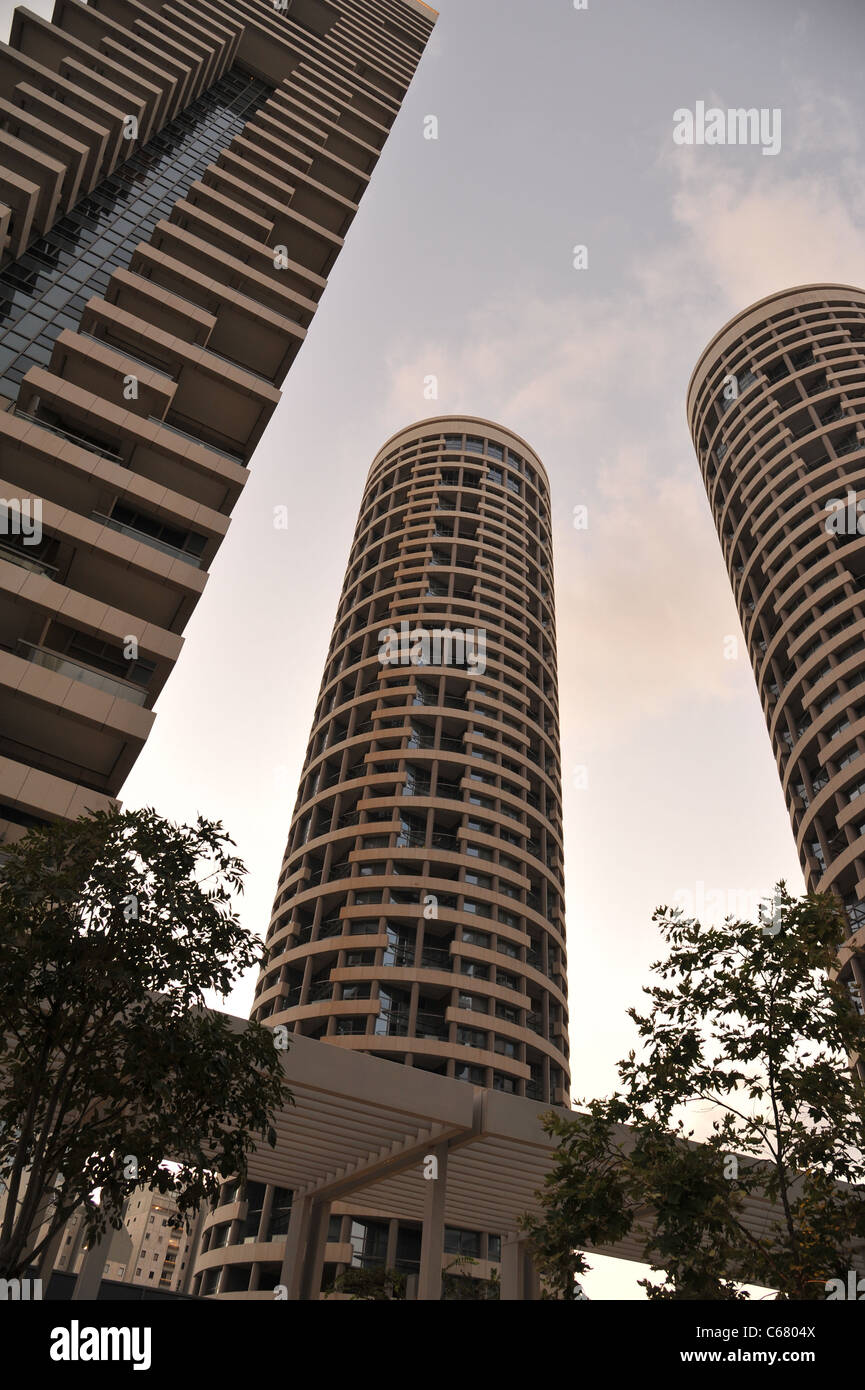 High building hi-res stock photography and images - Alamy