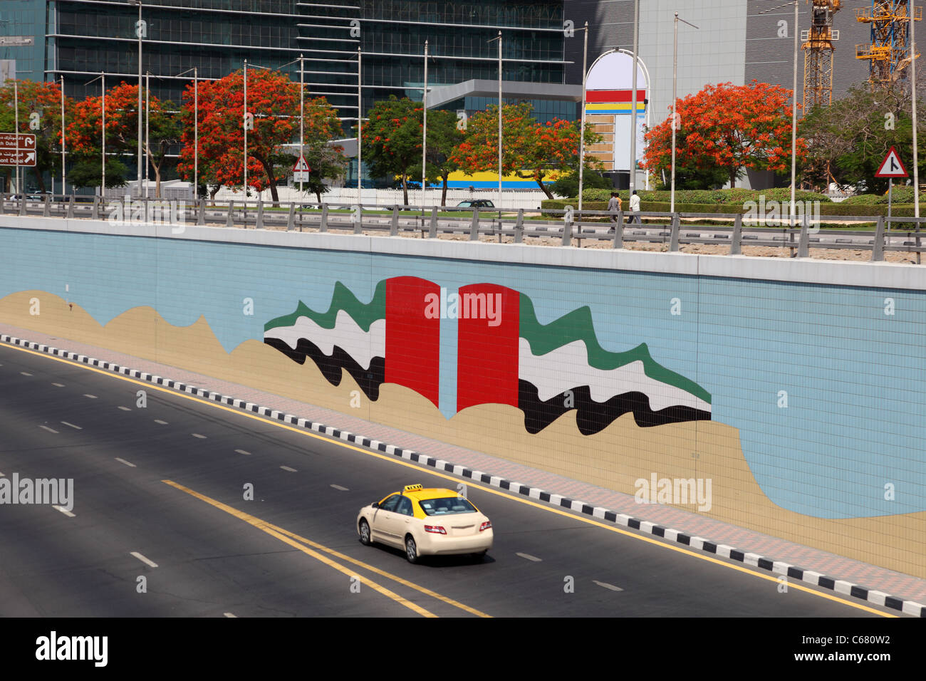 Dubai taxi hi-res stock photography and images - Alamy