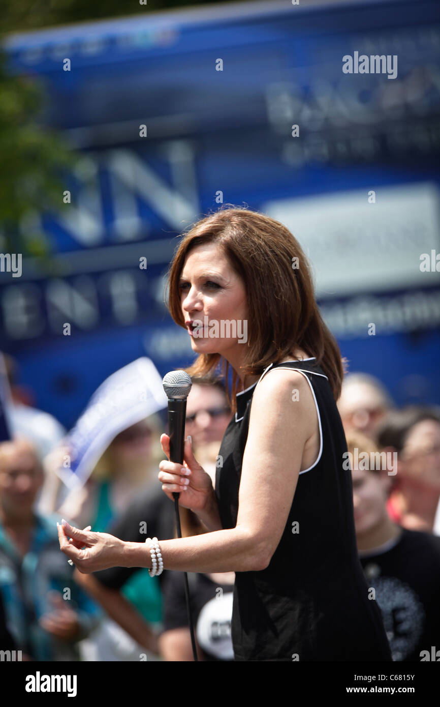 US Republican Presidential candidate Michelle Bachmann campaigns on ...
