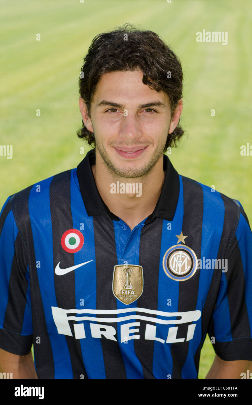 Andrea Ranocchia : Head Shot while Inter Milan team photo session in ...