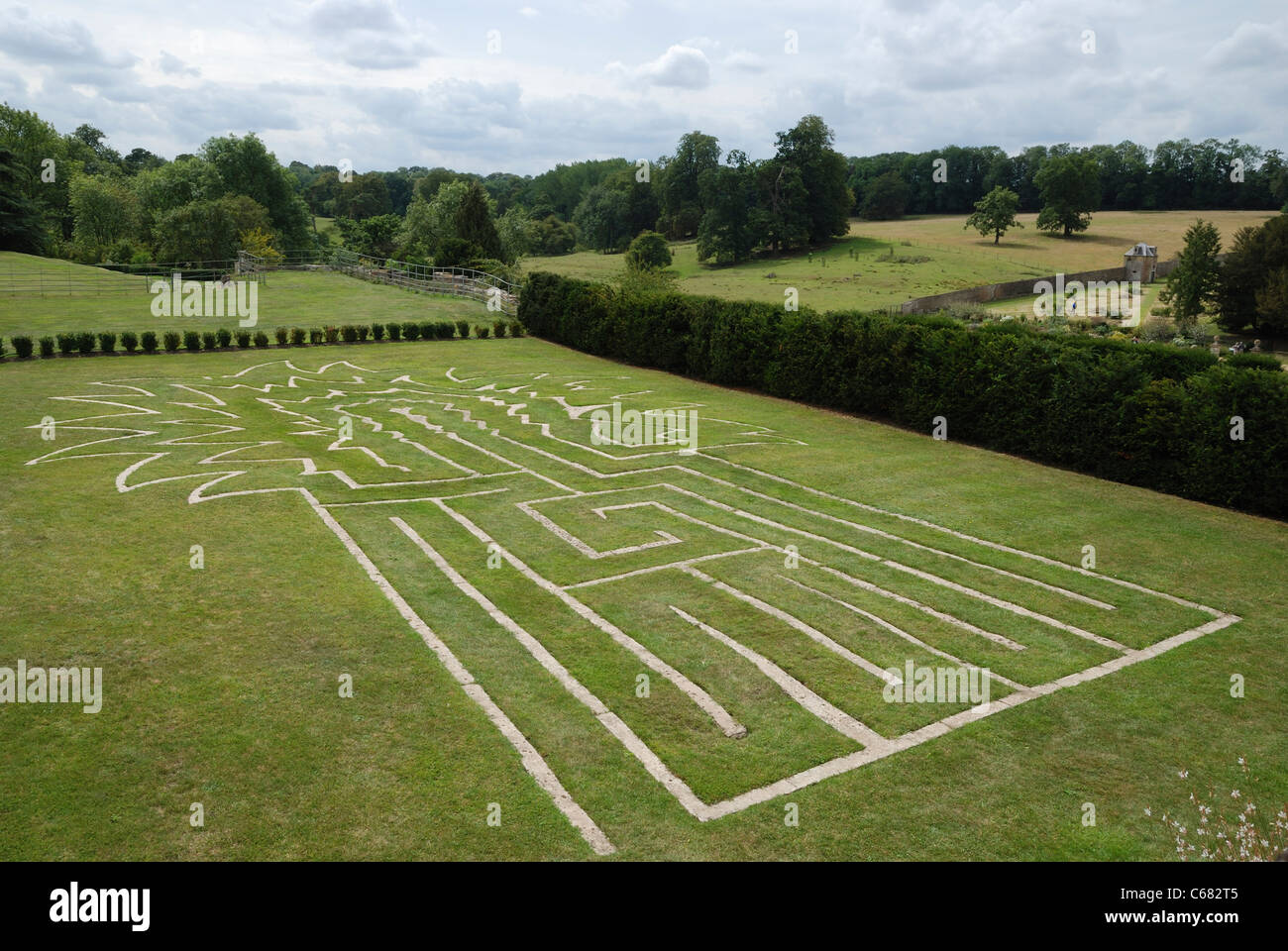 Turf labyrinth hi-res stock photography and images - Alamy