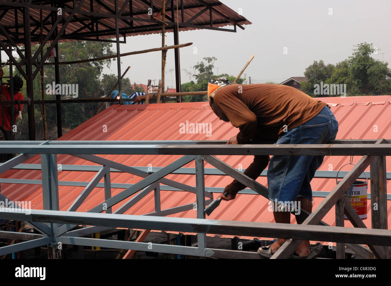 Workmen thailand hi-res stock photography and images - Alamy