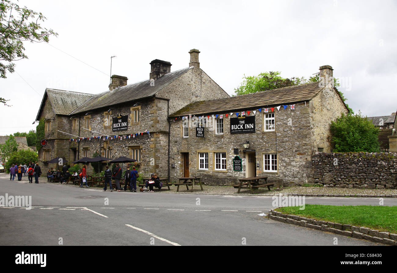 The Buck Inn public house Malham, Yorkshire, Yorkshire Dales National ...