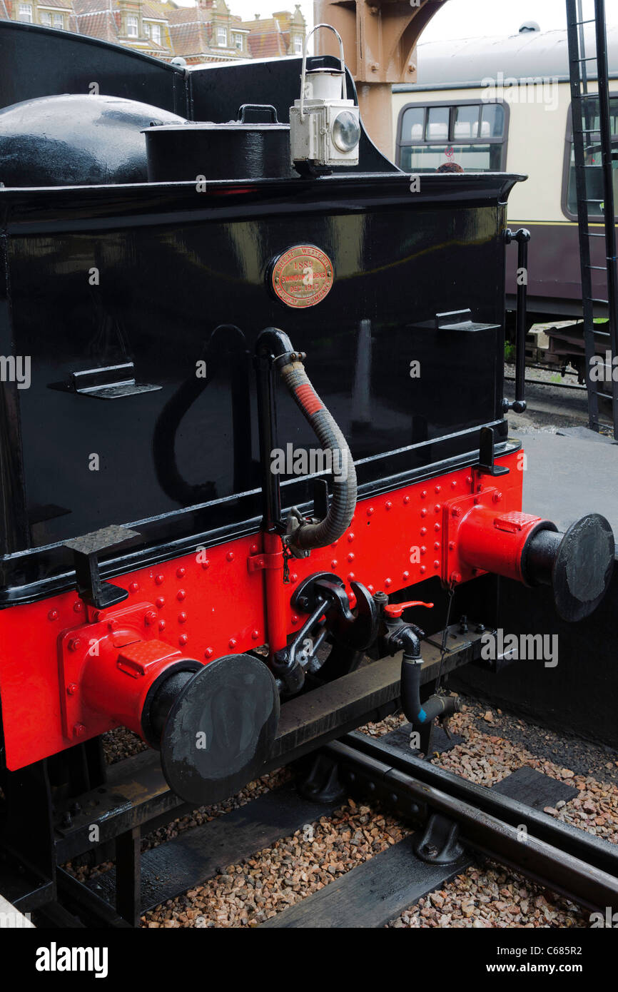 Locomotive buffers hi-res stock photography and images - Alamy