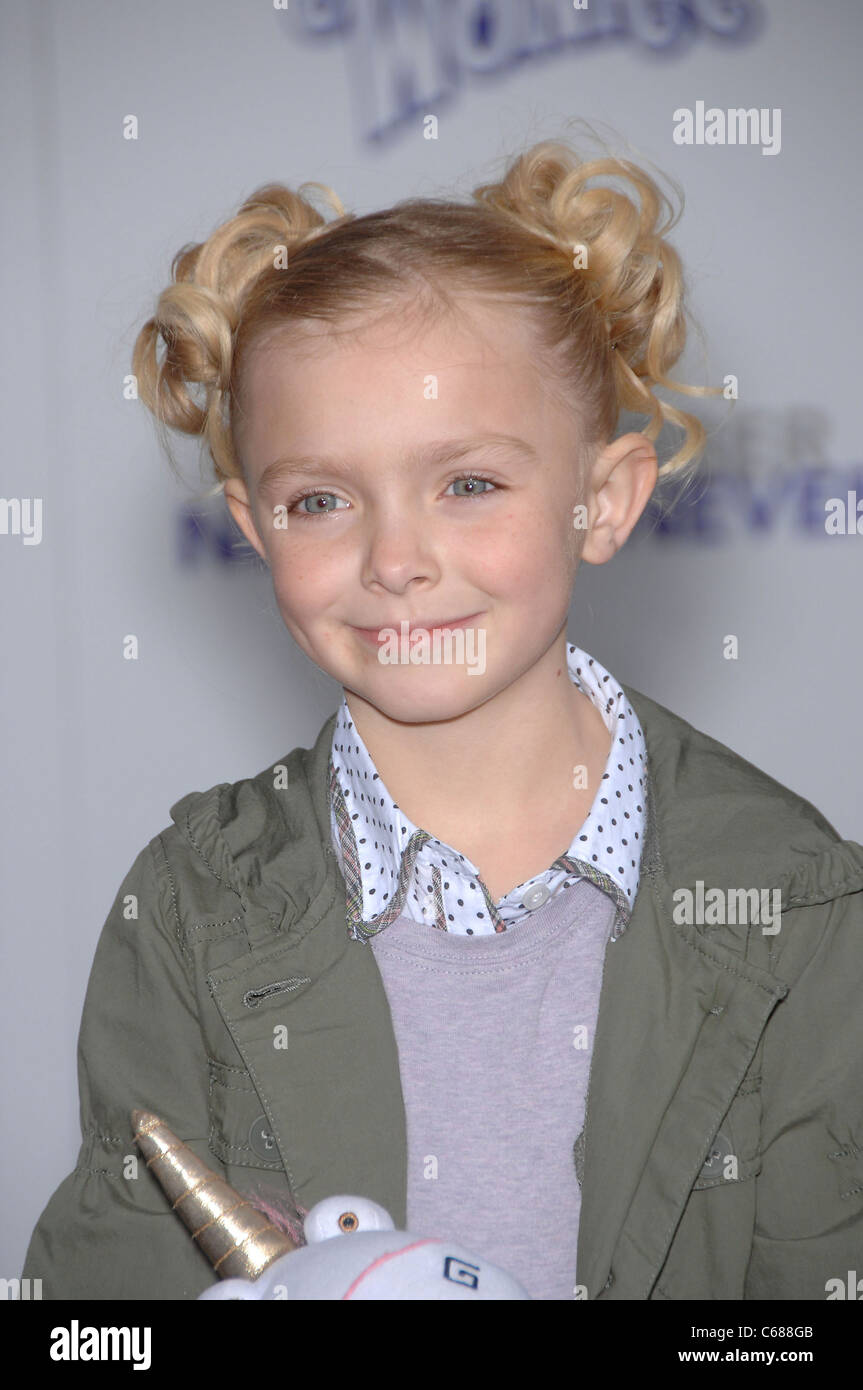 Elsie Fisher at arrivals for JUSTIN BIEBER: NEVER SAY NEVER Premiere ...