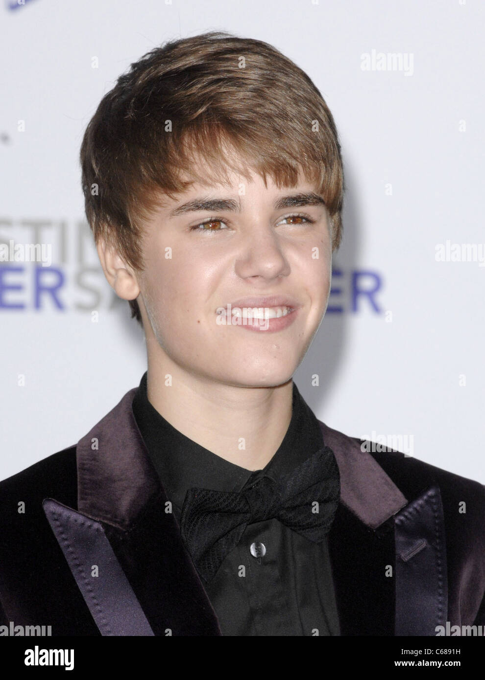 Justin Bieber at arrivals for JUSTIN BIEBER: NEVER SAY NEVER Premiere ...