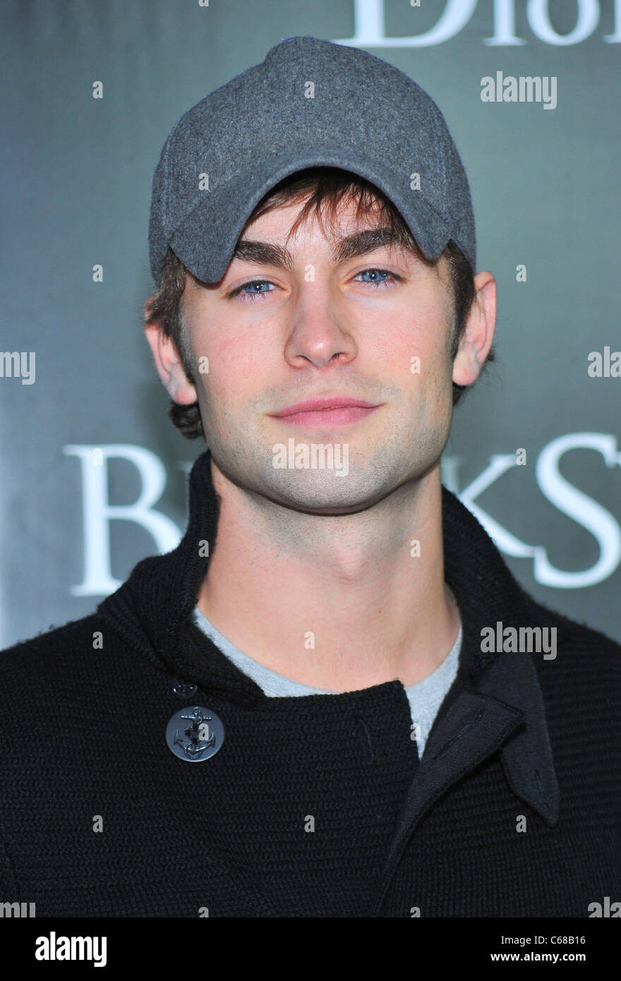 Chase Crawford at arrivals for BLACK SWAN Premiere, The Ziegfeld ...
