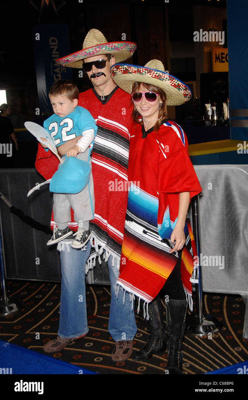 Mary lynn rajskub matthew rolph hi-res stock photography and images - Alamy