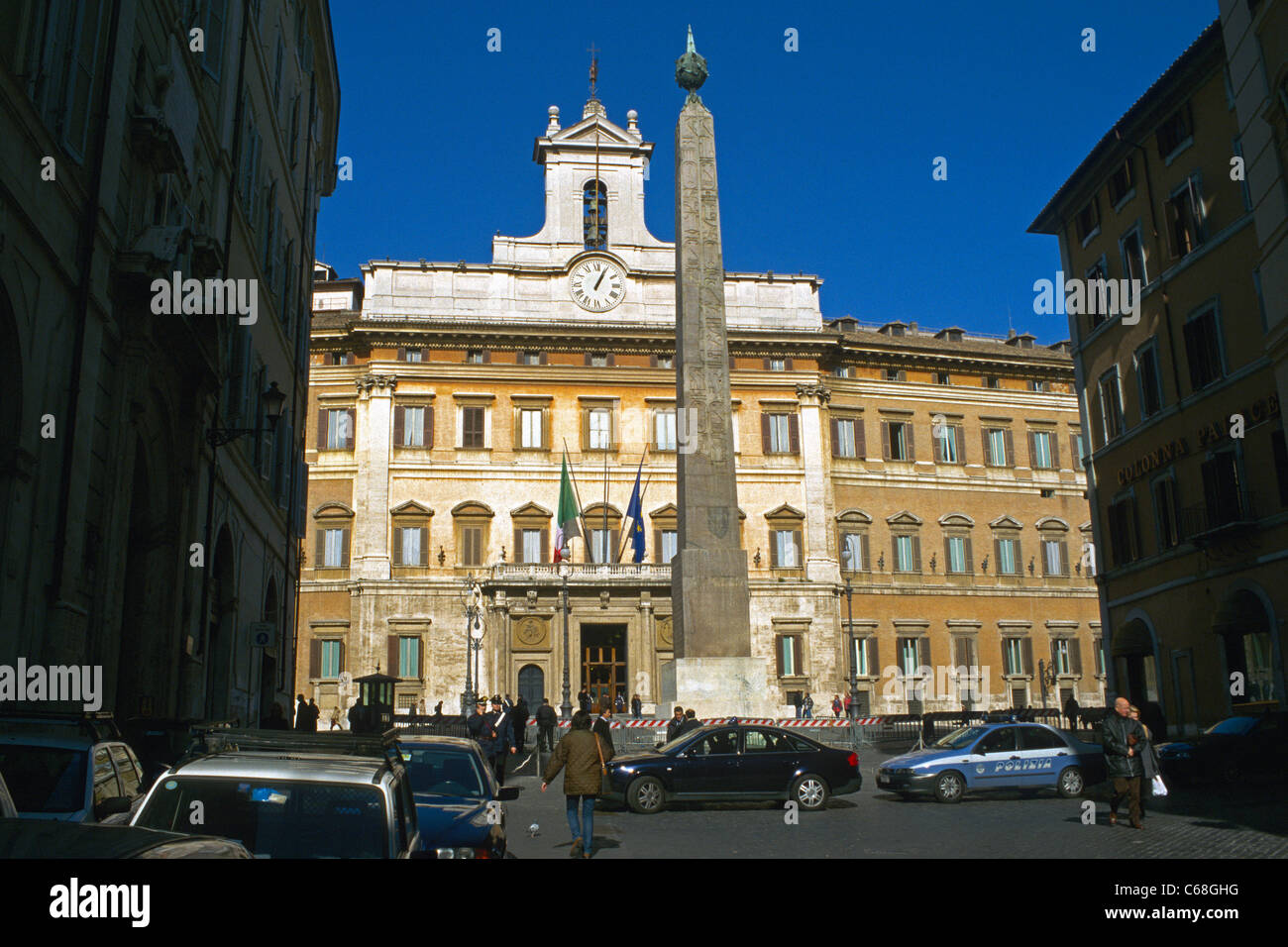 Palazzo montecitorio bernini hi-res stock photography and images - Alamy