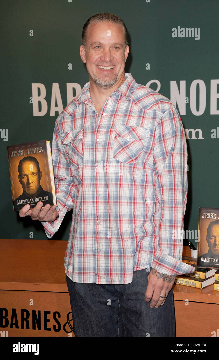 Jesse James at in-store appearance for Jesse James Book Signing for ...