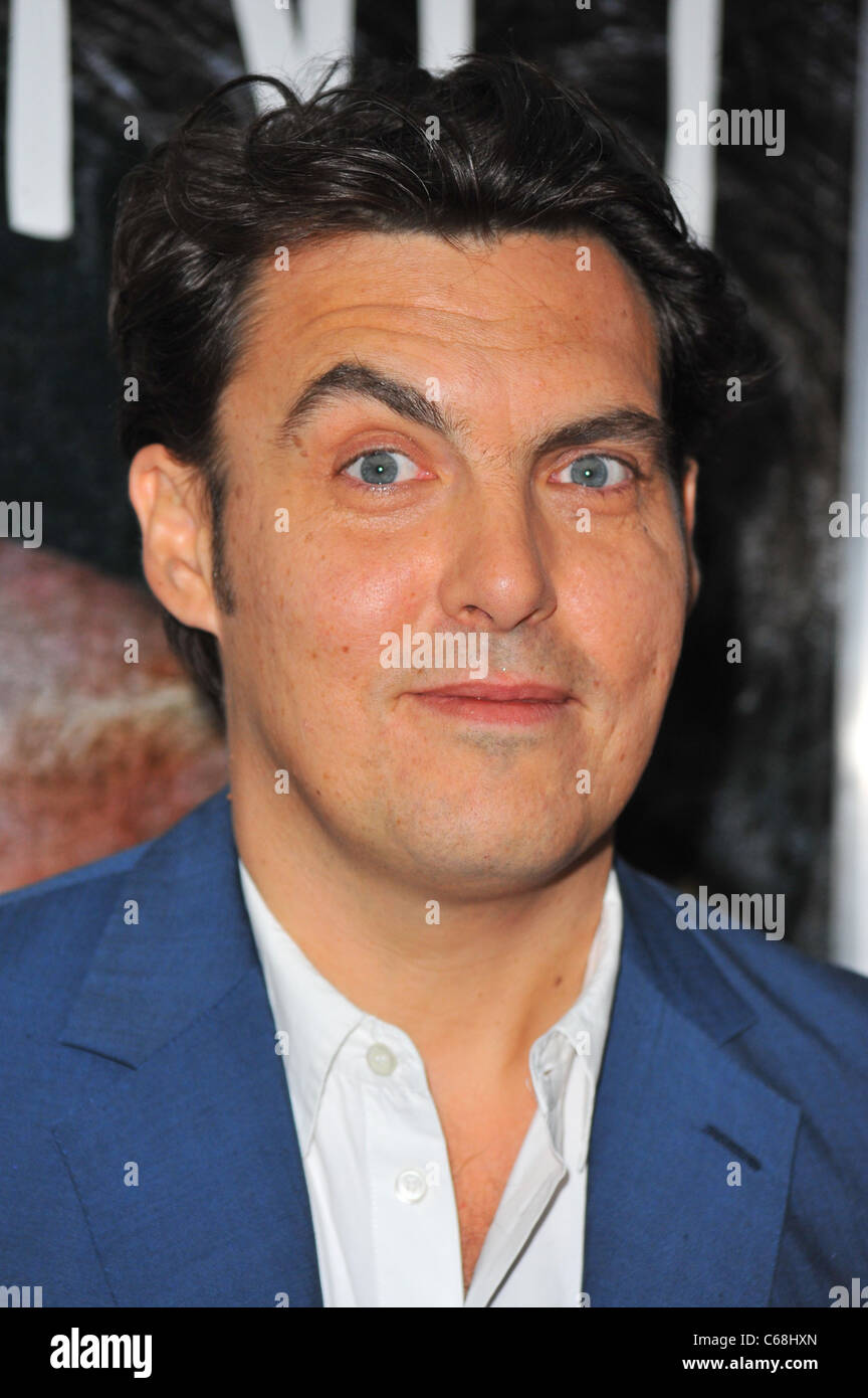Joe Wright at arrivals for HANNA Premiere, Regal Union Square Stadium ...