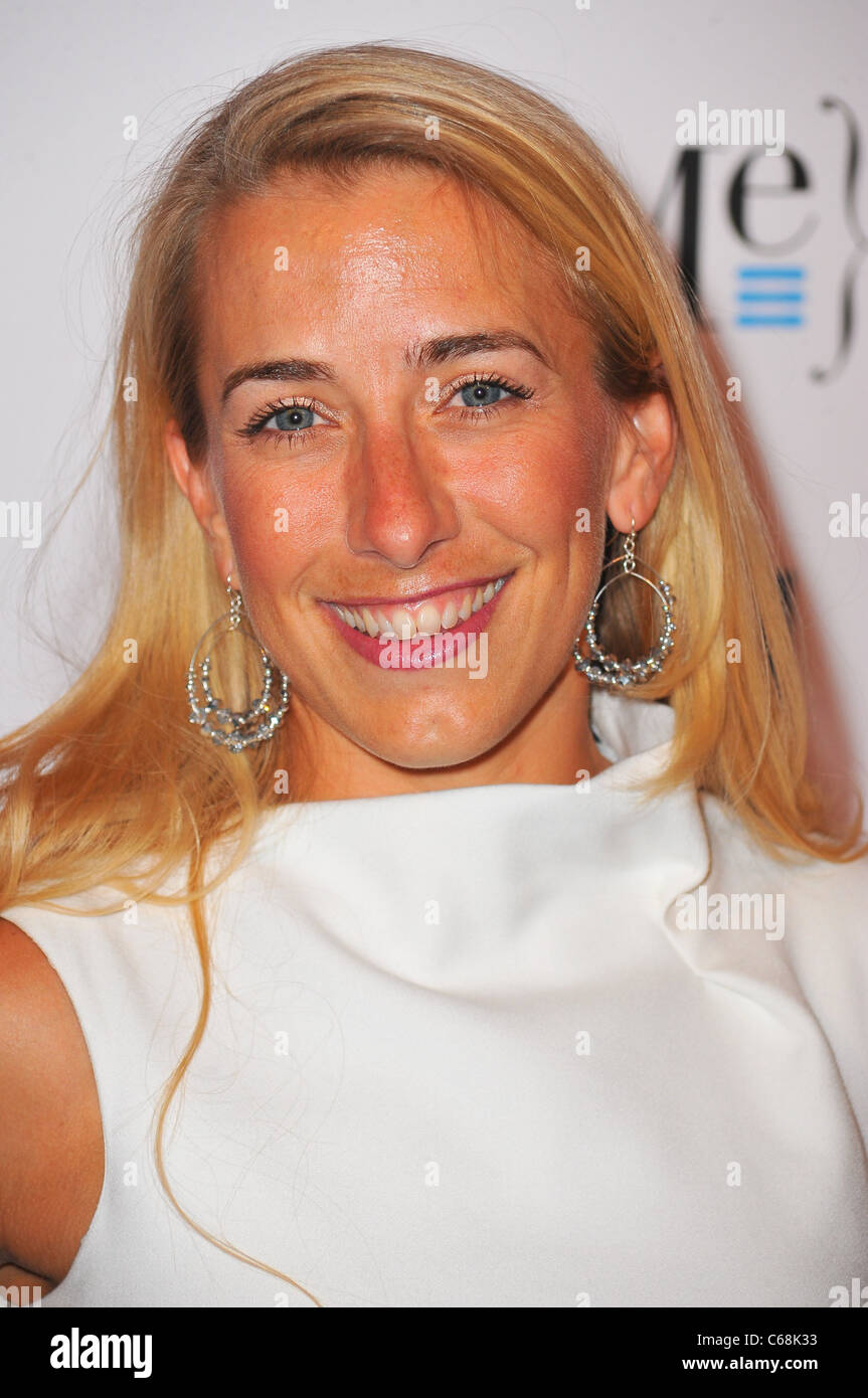 Sarah reinertsen hi-res stock photography and images - Alamy