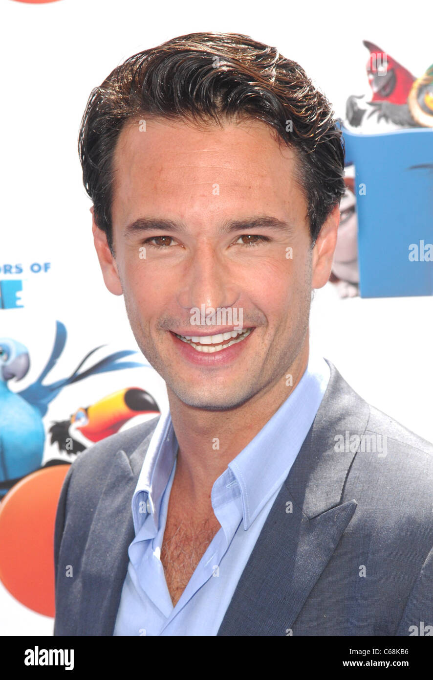 Rodrigo Santoro at arrivals for RIO Premiere, Grauman's Chinese Theatre ...
