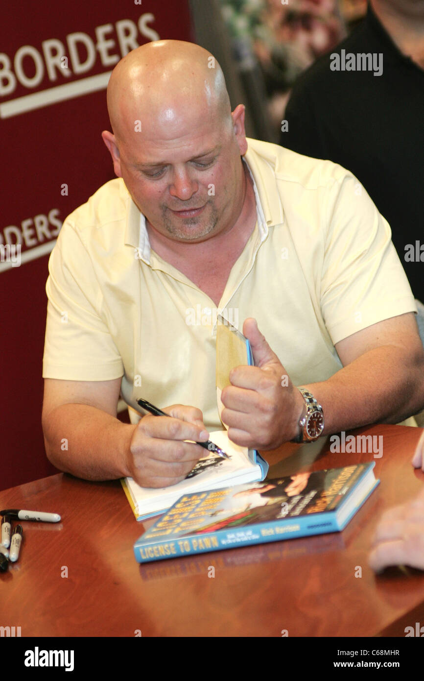 Rick Harrison at in-store appearance for Rick Harrison LICENSE TO PAWN ...