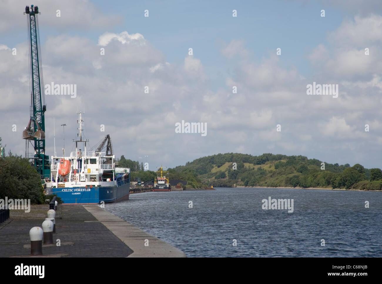Manchester shipping canal hi-res stock photography and images - Alamy