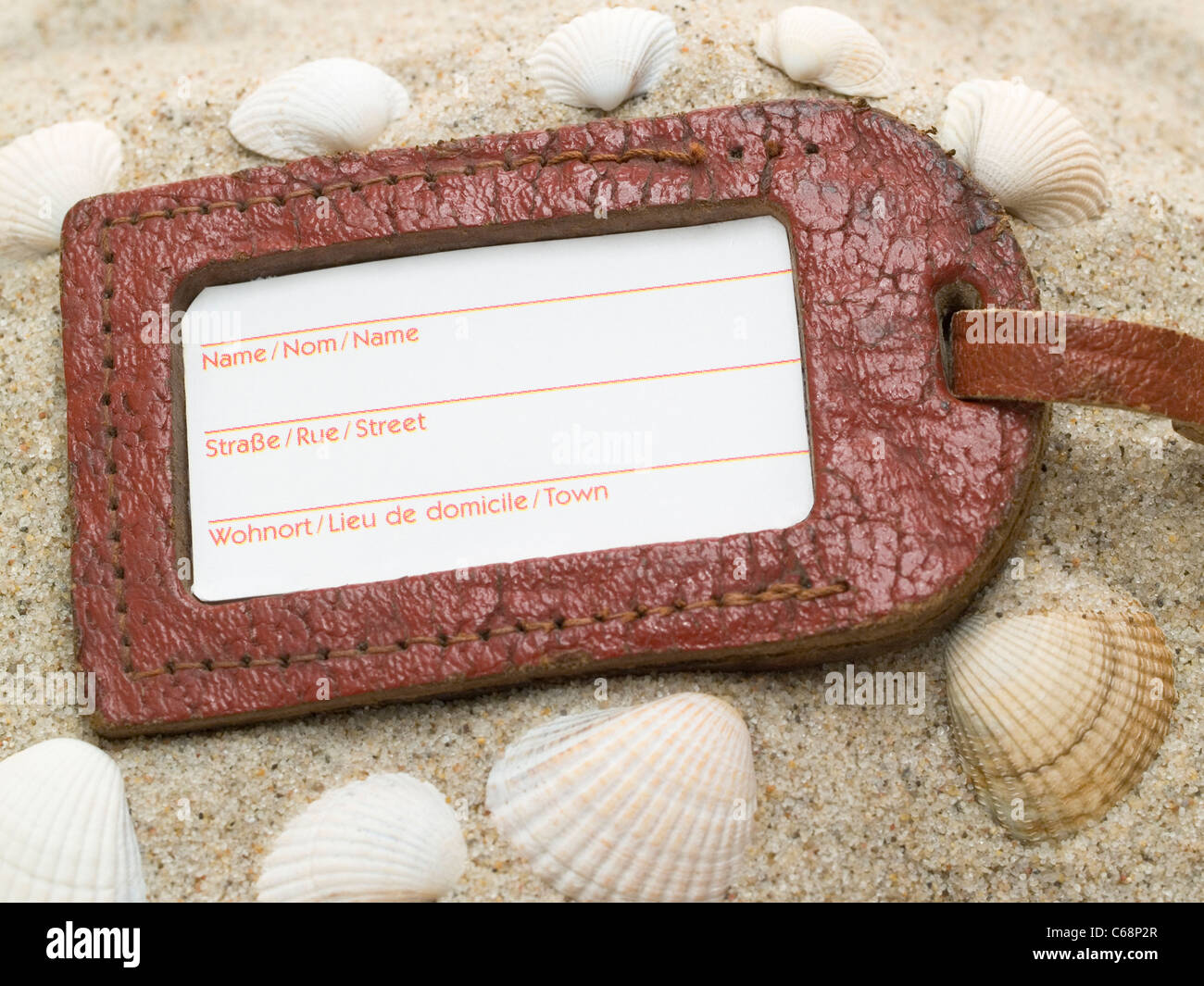 Lost luggage label hi-res stock photography and images - Alamy