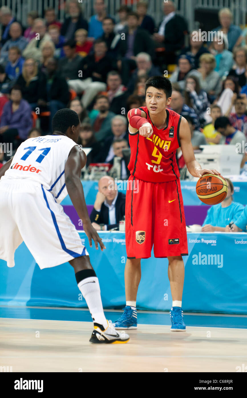 Chinese basketball player sun hi-res stock photography and images - Alamy