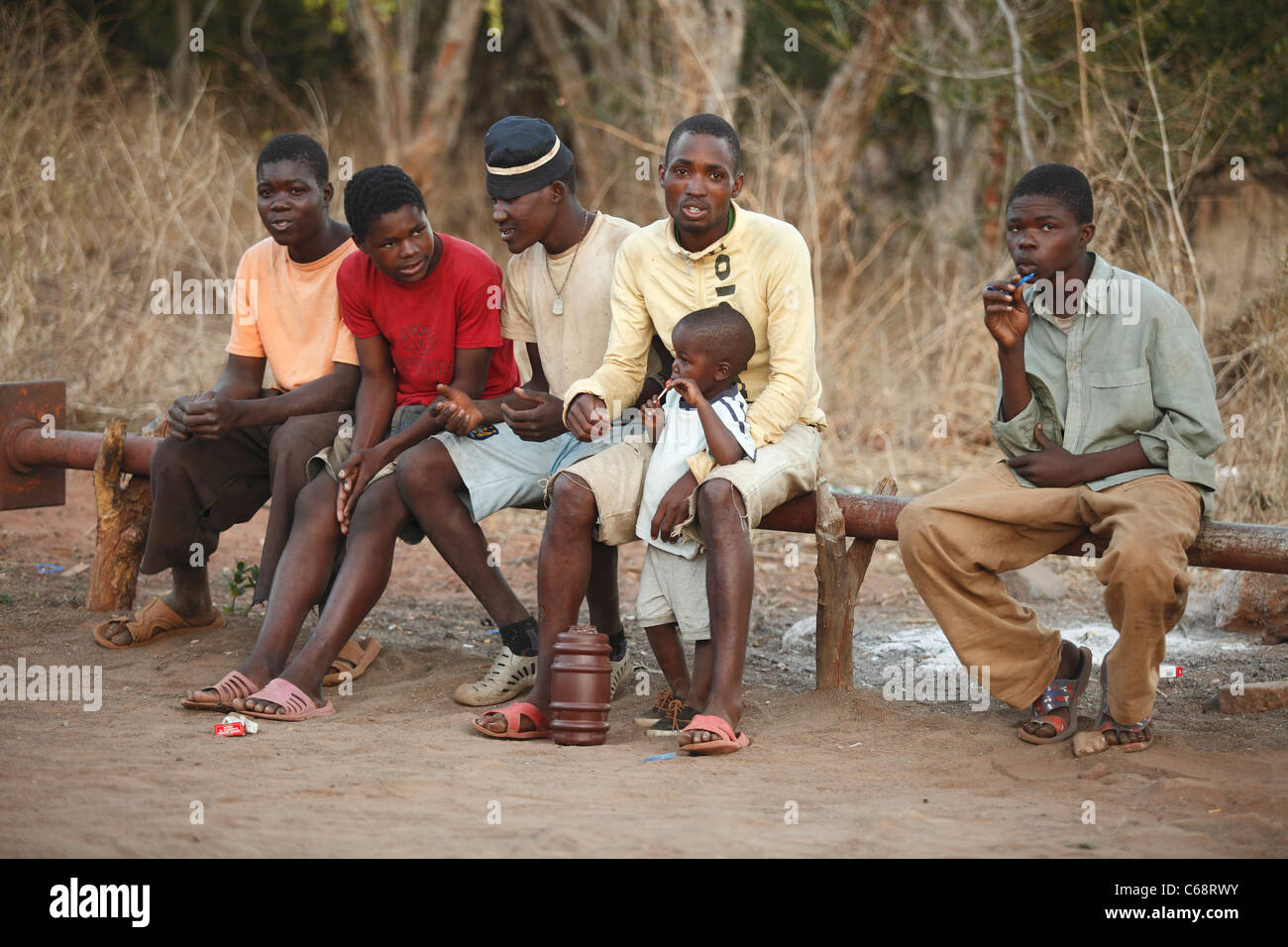 African men hi-res stock photography and images - Alamy