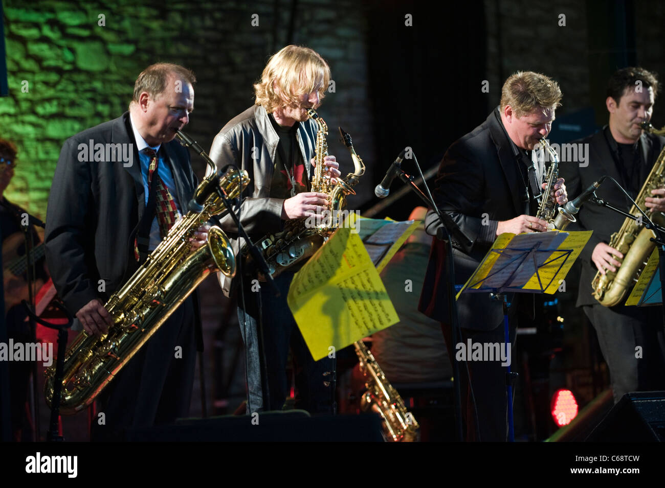 Professional saxophonists hi-res stock photography and images - Alamy