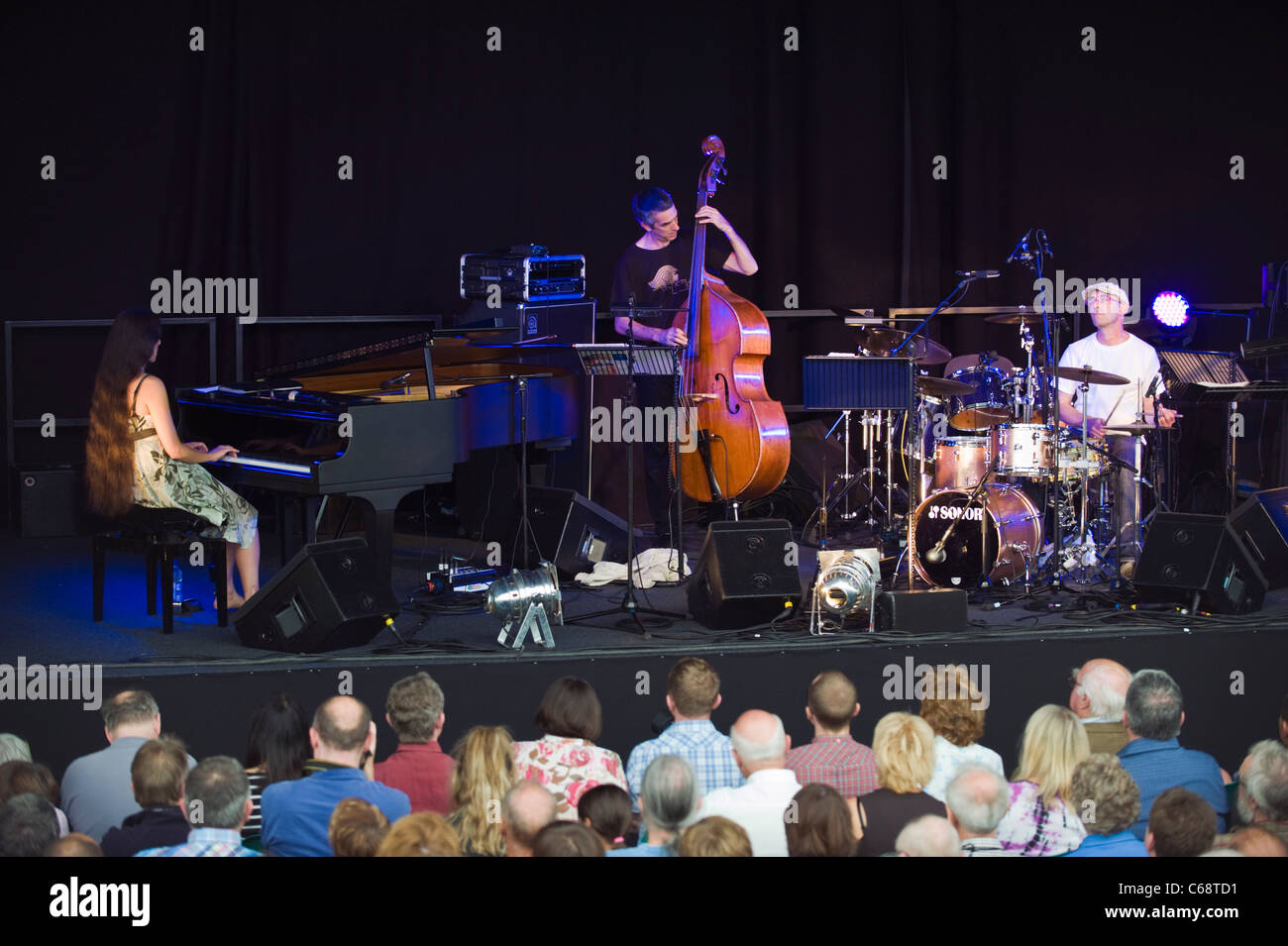 Zoe rahman jazz hi-res stock photography and images - Alamy