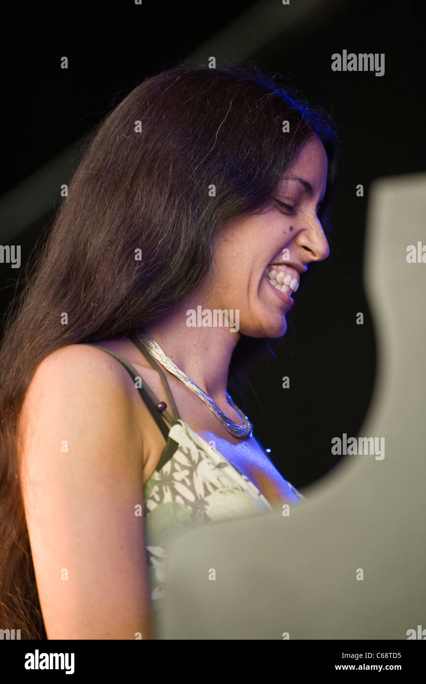 Zoe rahman hi-res stock photography and images - Alamy