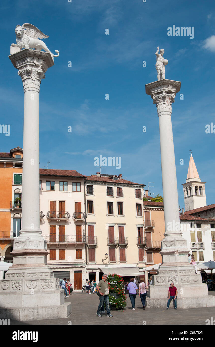 Signori square hi-res stock photography and images - Alamy