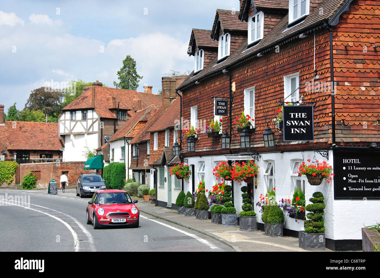 Chiddingfold hi-res stock photography and images - Alamy