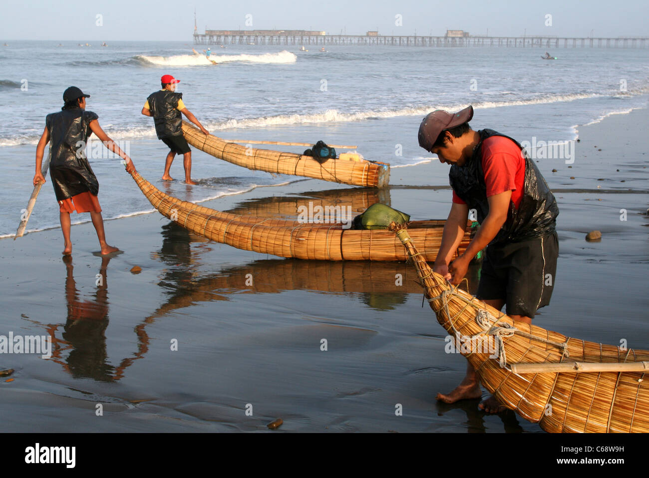 Caballitos de Totora reed boat fishermen head out for another days ...