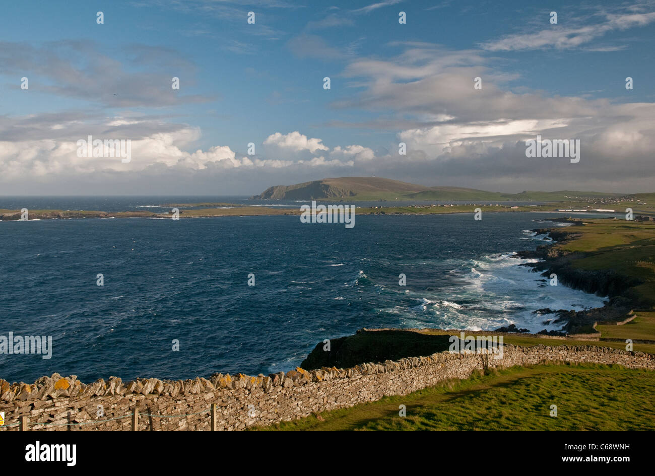 Shetland landscape hi-res stock photography and images - Alamy