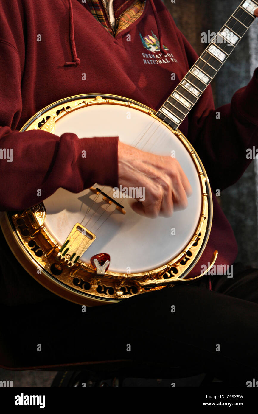 Hand with banjo hi-res stock photography and images - Alamy