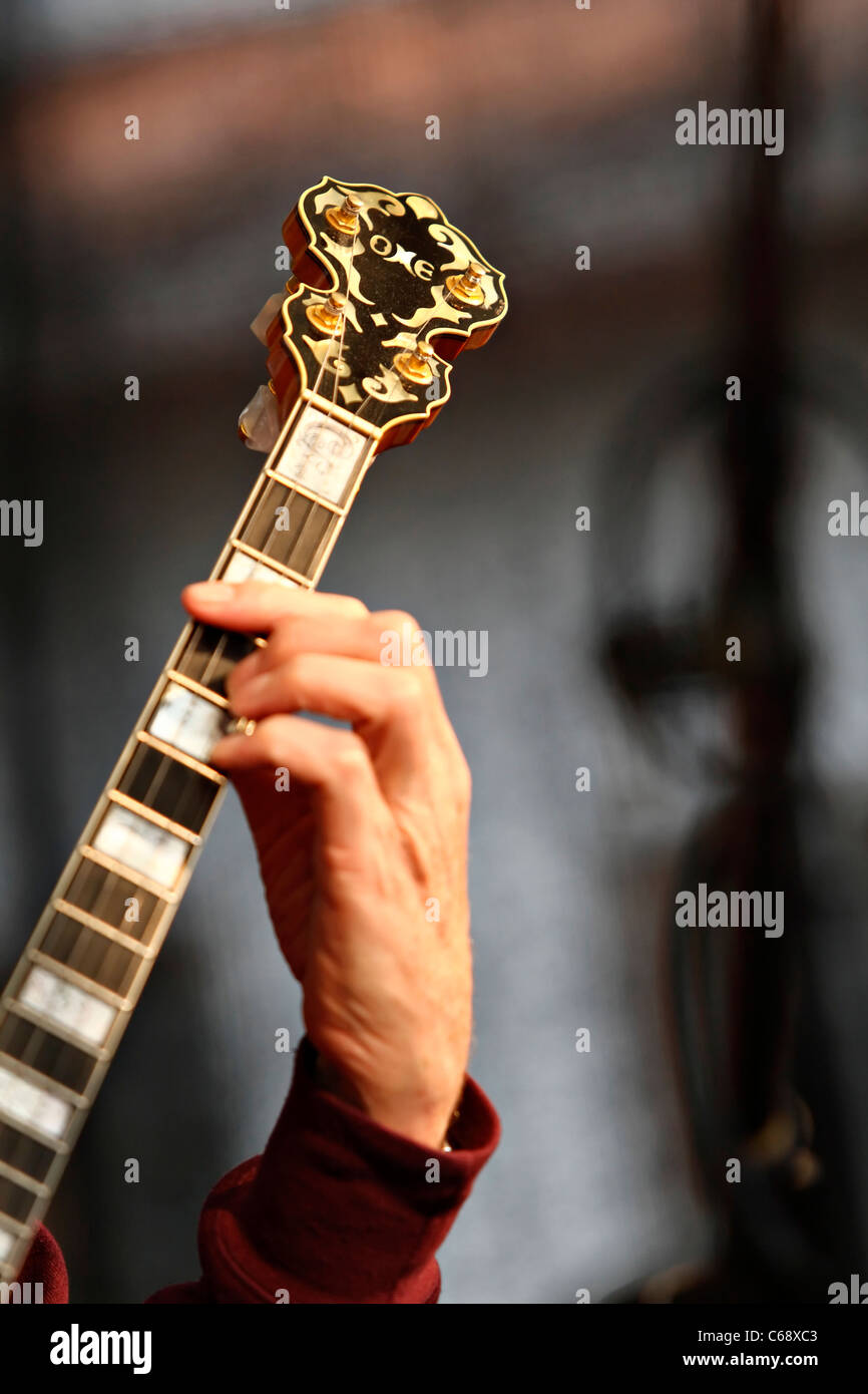 Banjo close up hi-res stock photography and images - Alamy