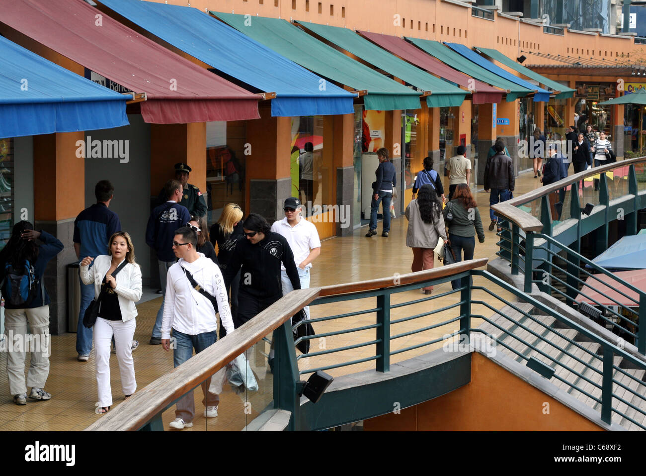 Shoppers and browsers at Larcomar mall in Miraflores. Lima, Peru, South ...