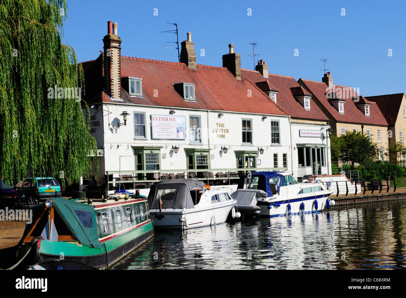 The Cutter Inn and River Great Ouse, Ely, Cambridgeshire, England, UK ...