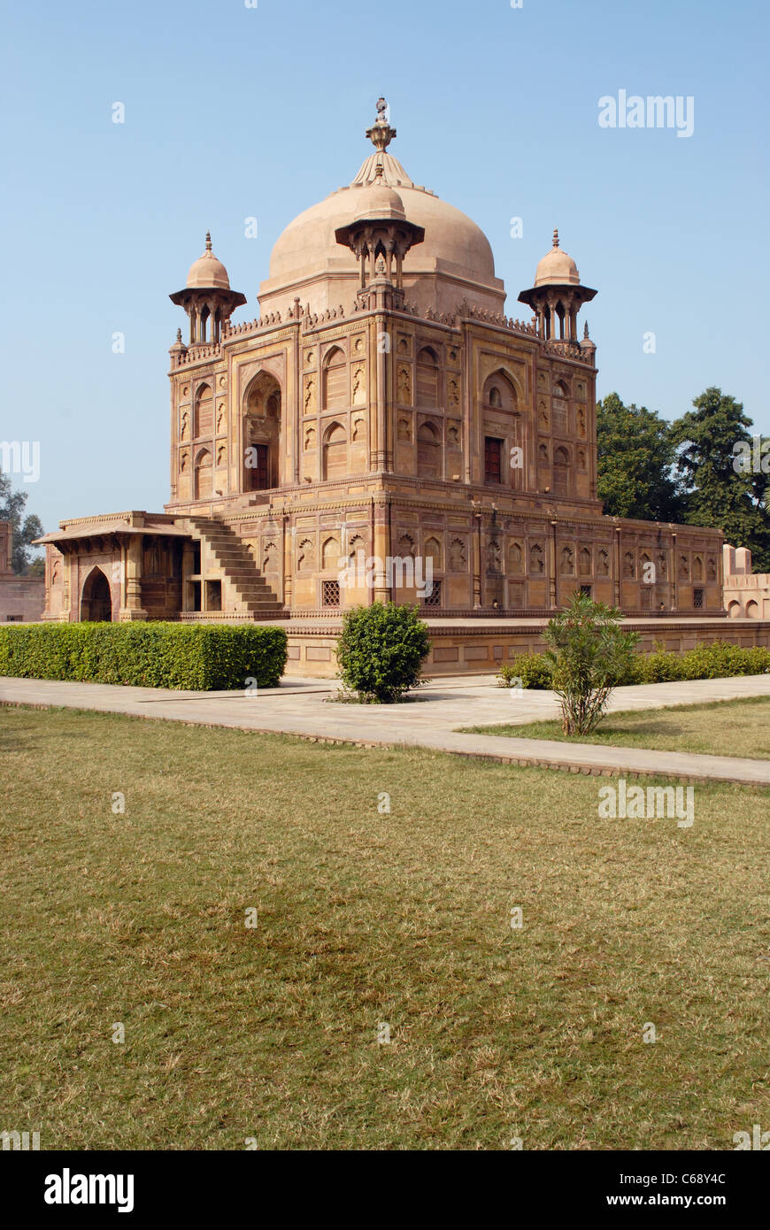Khusro bagh tomb at prayagraj hi-res stock photography and images - Alamy