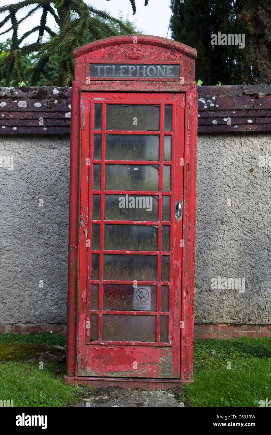 Dirty Rundown Red Telephone Box Stock Photo - Alamy