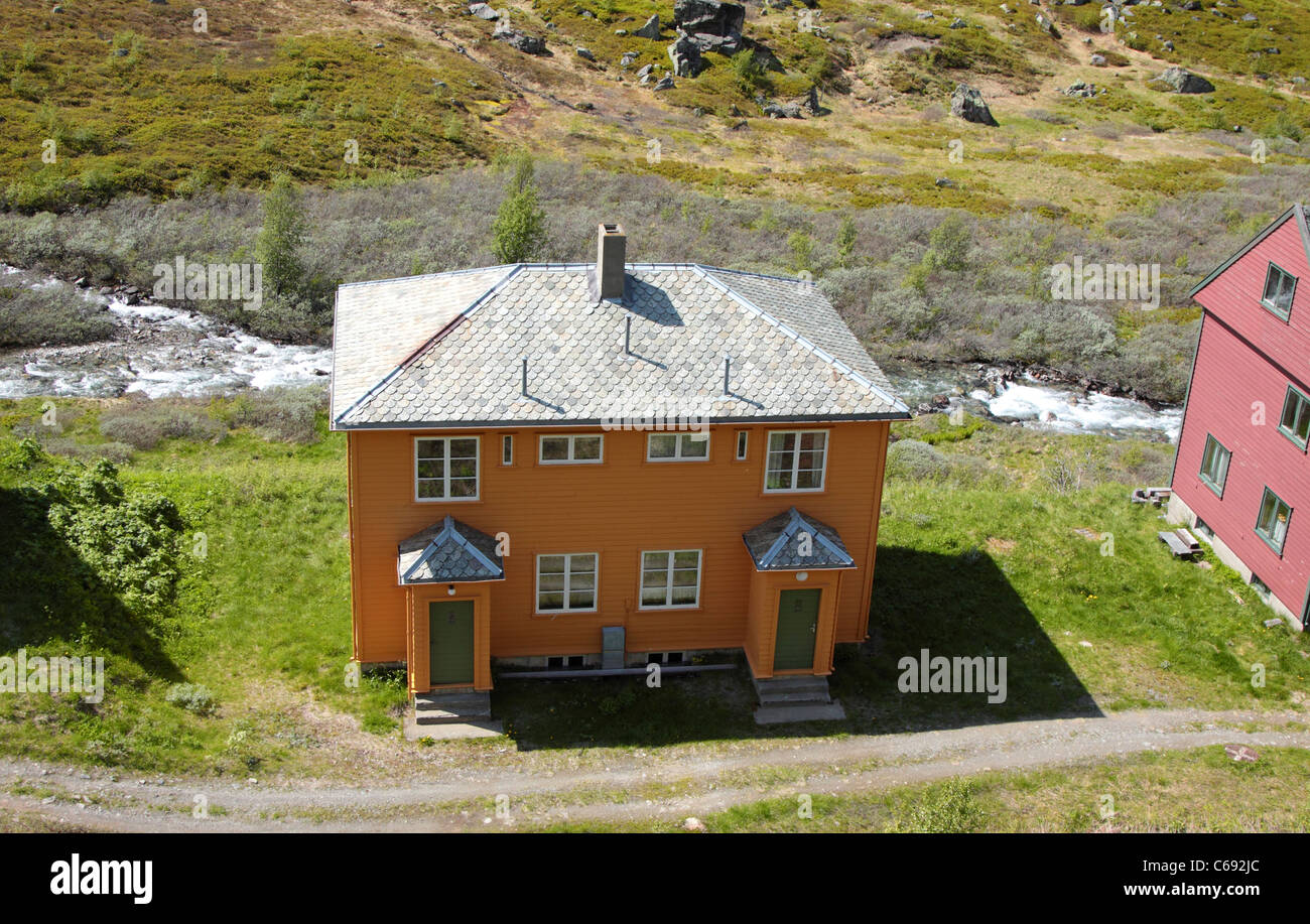 Norwegian house of colors in the mountains Stock Photo - Alamy