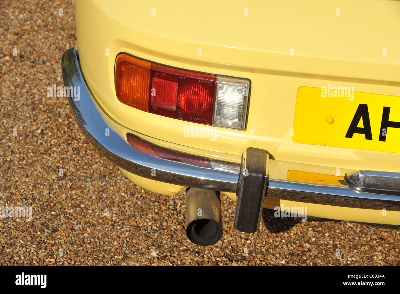 1974 Jensen interceptor 3 2 door british sports car in yellow Stock ...
