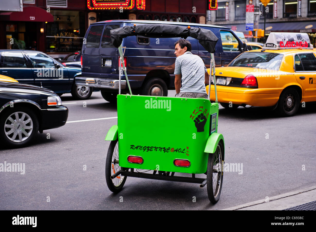 Rickshaw, Times Square, New York City, USA Stock Photo - Alamy